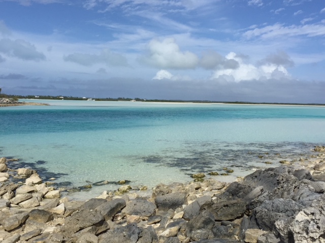 Exploring Hog Cay off Long Island - Low Flite